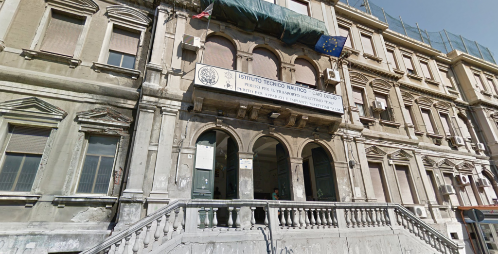 Caronte&Tourist premia gli studenti dell'istituto A.M. Jaci -Caio ...