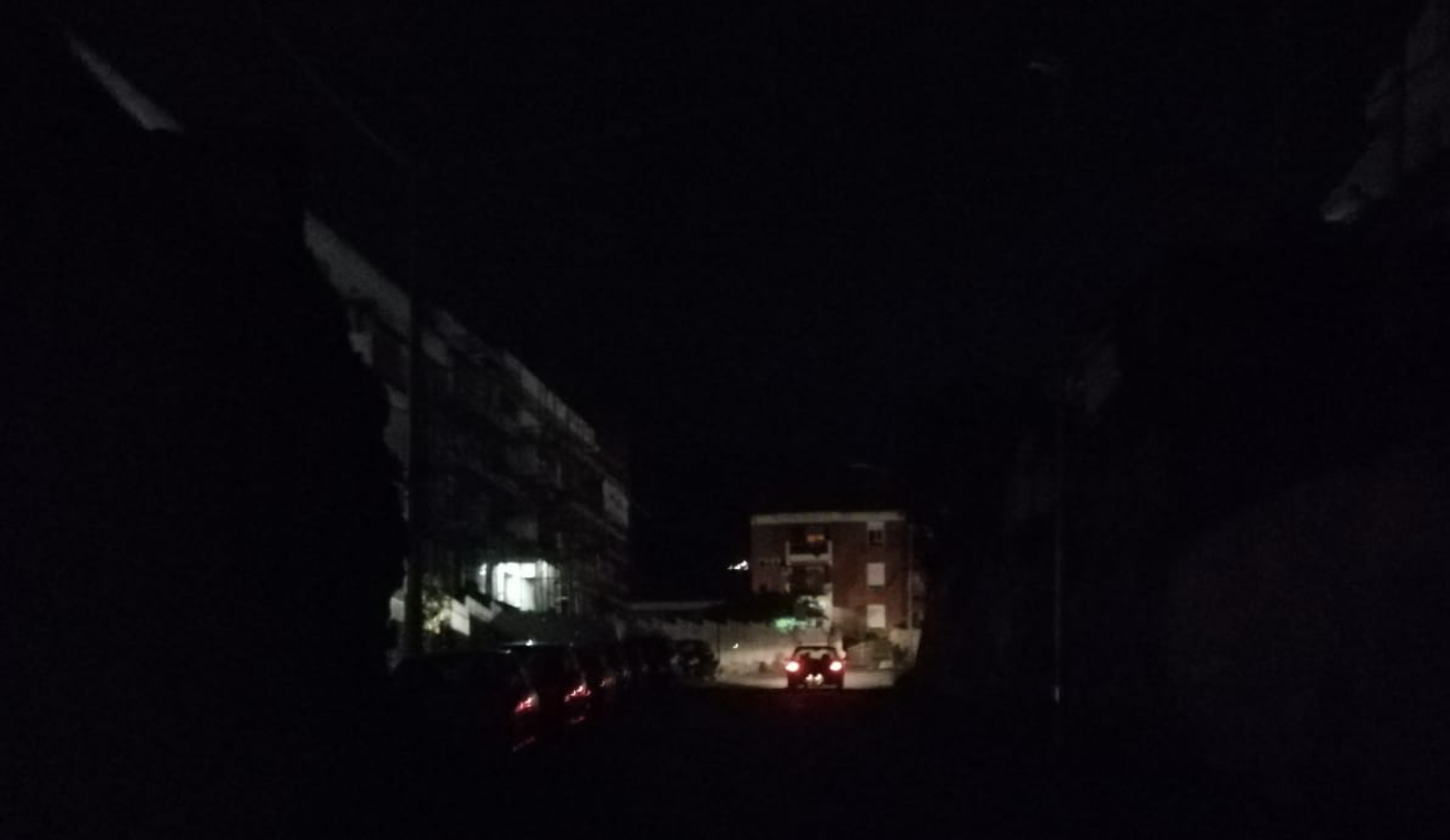 Messina: le strade di Citola, Campo Italia e Conca d'oro al buio